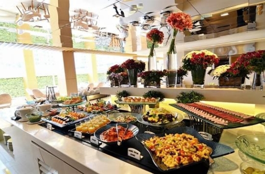 40% Off Midas Hotel Buffet