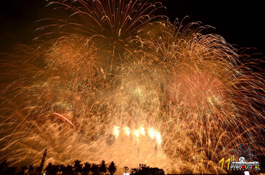 21%Off Pyromusical Competition at SM MOA