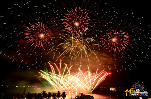 21%Off Pyromusical Competition at SM MOA